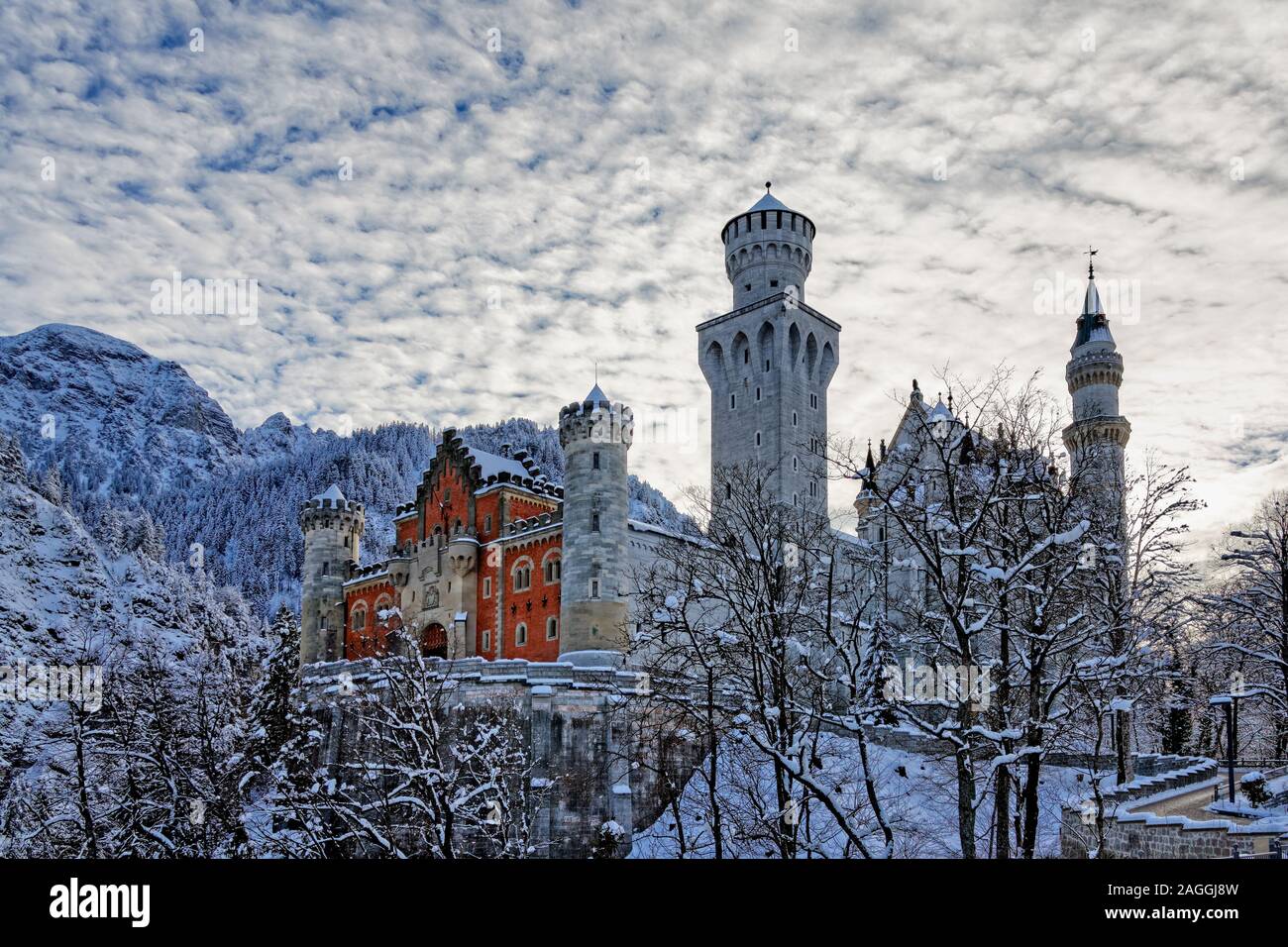 Snow covered Neuschwanstein Castle, Bavaria Germany Stock Photo - Alamy