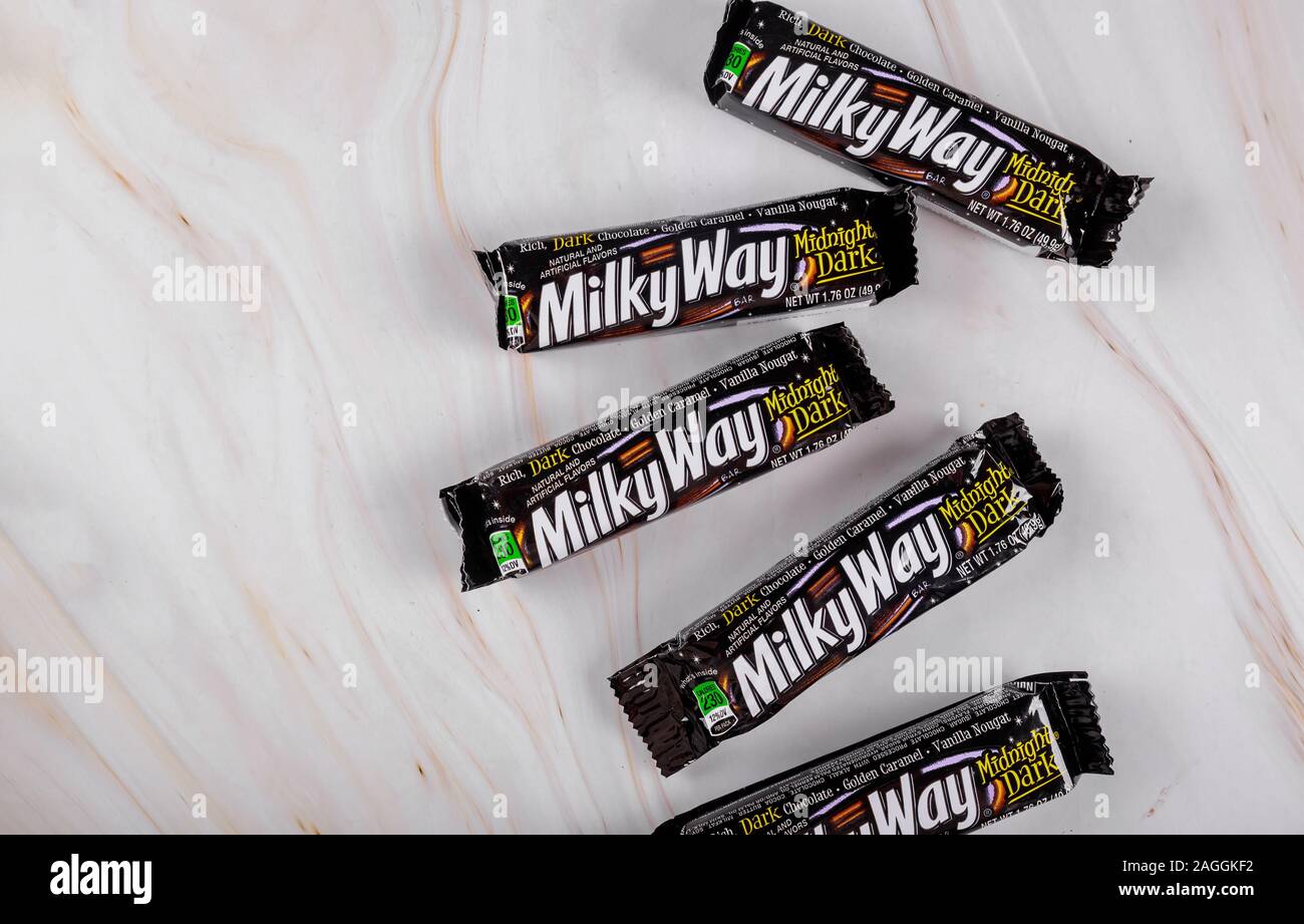 Milky way chocolate hi-res stock photography and images - Alamy