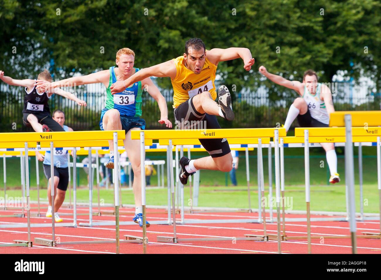 Athletic track field hi-res stock photography and images - Alamy