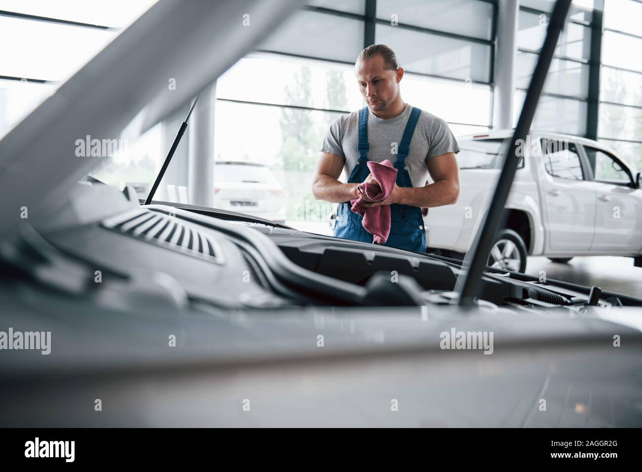 Repairings hi-res stock photography and images - Alamy