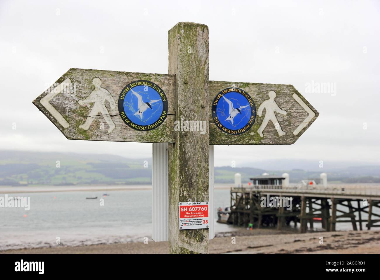 Coastal path sign hi-res stock photography and images - Alamy
