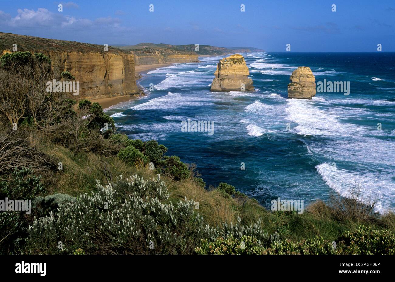 Cove landforms marine hi-res stock photography and images - Alamy