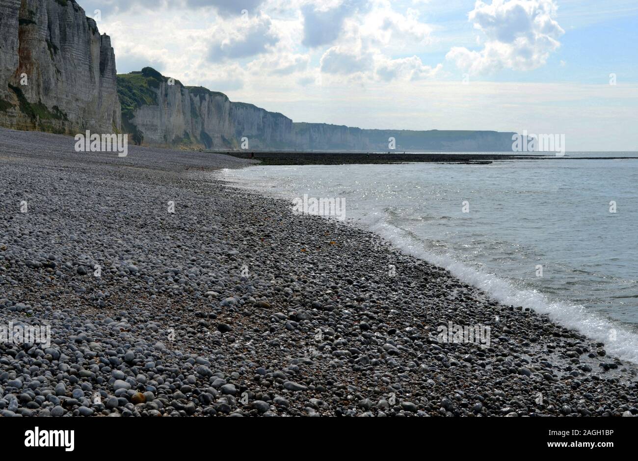 Waves on beach normandy hi-res stock photography and images - Alamy