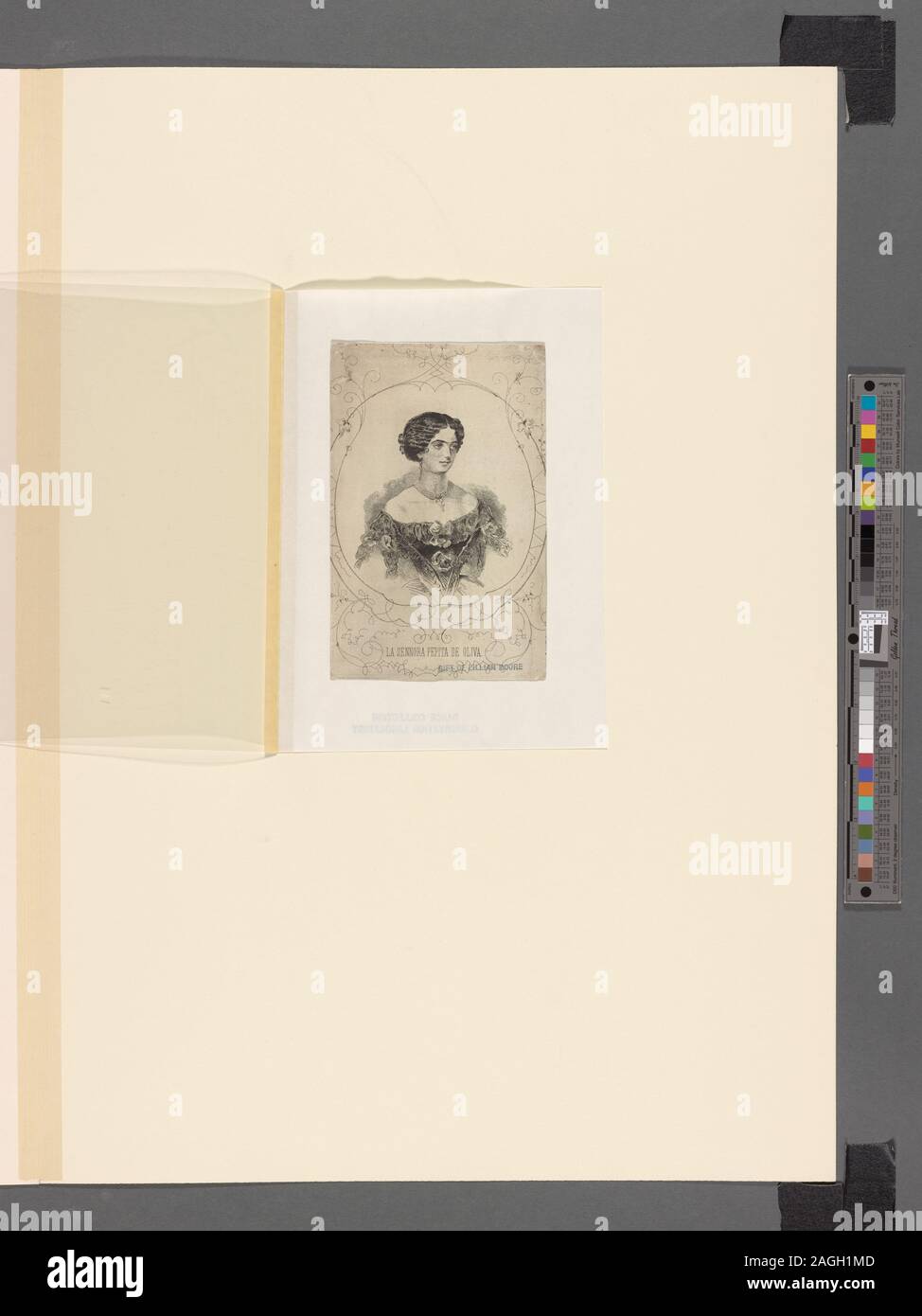 Low cut bodice hi-res stock photography and images - Alamy