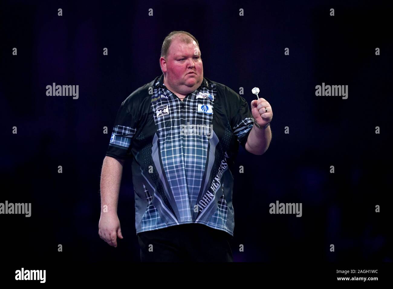 John henderson darts hi-res stock photography and images - Alamy
