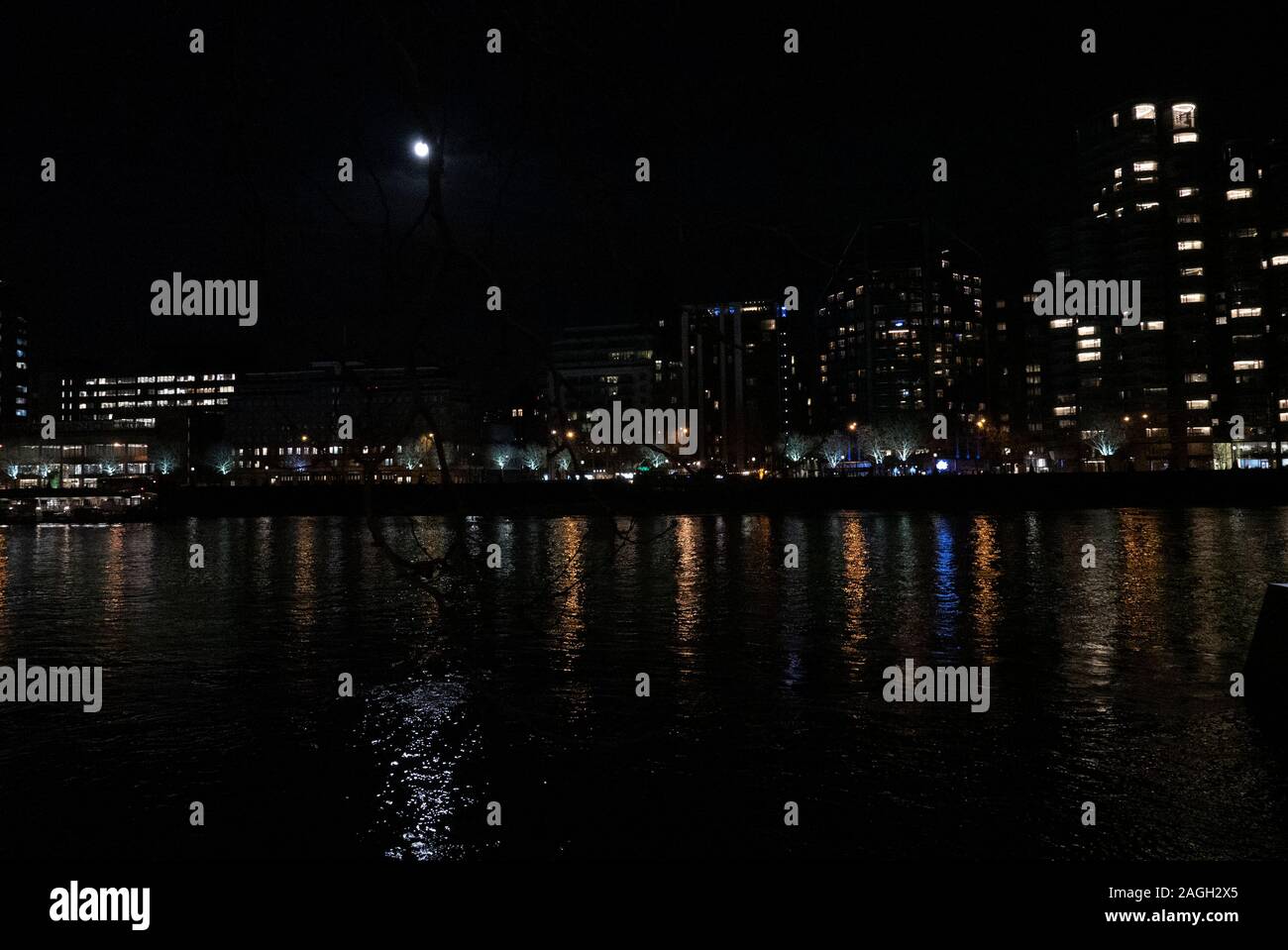 Glimmering moon hi-res stock photography and images - Alamy
