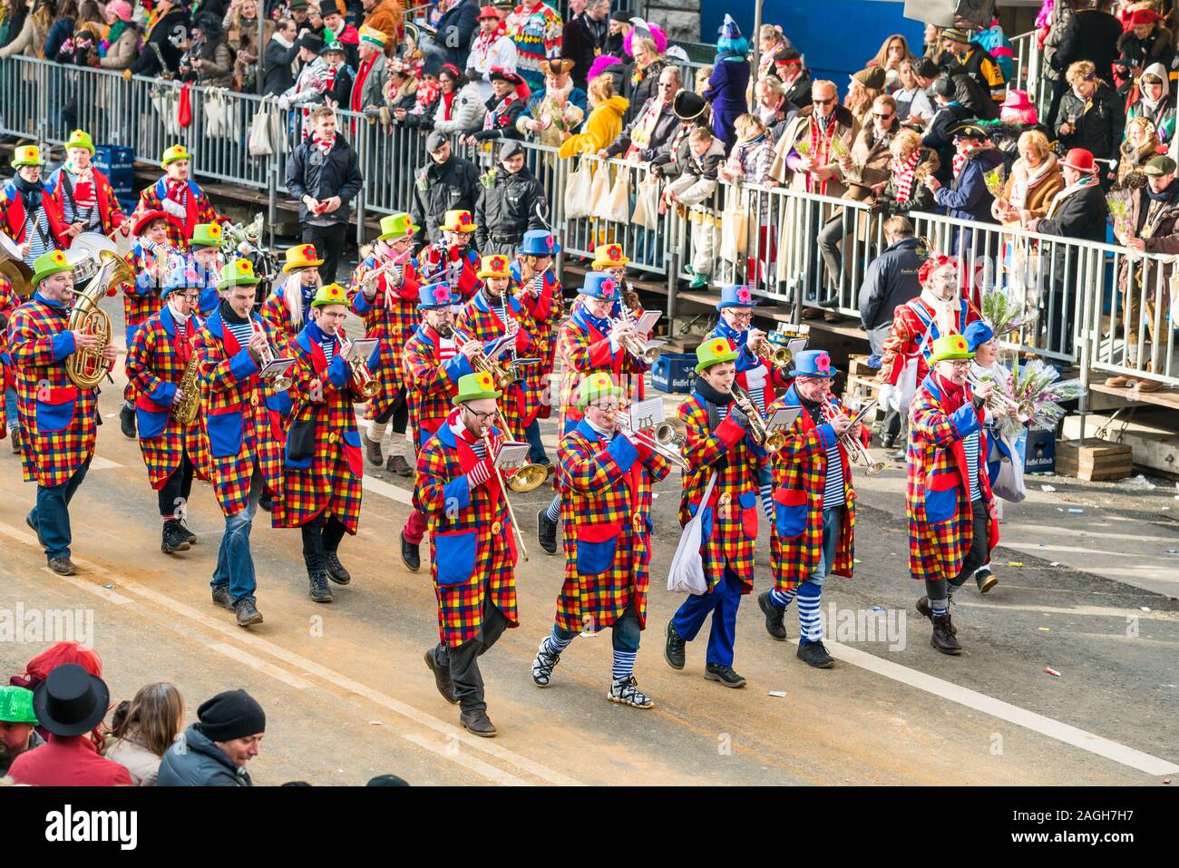 Rosenmontag parade hi-res stock photography and images - Alamy
