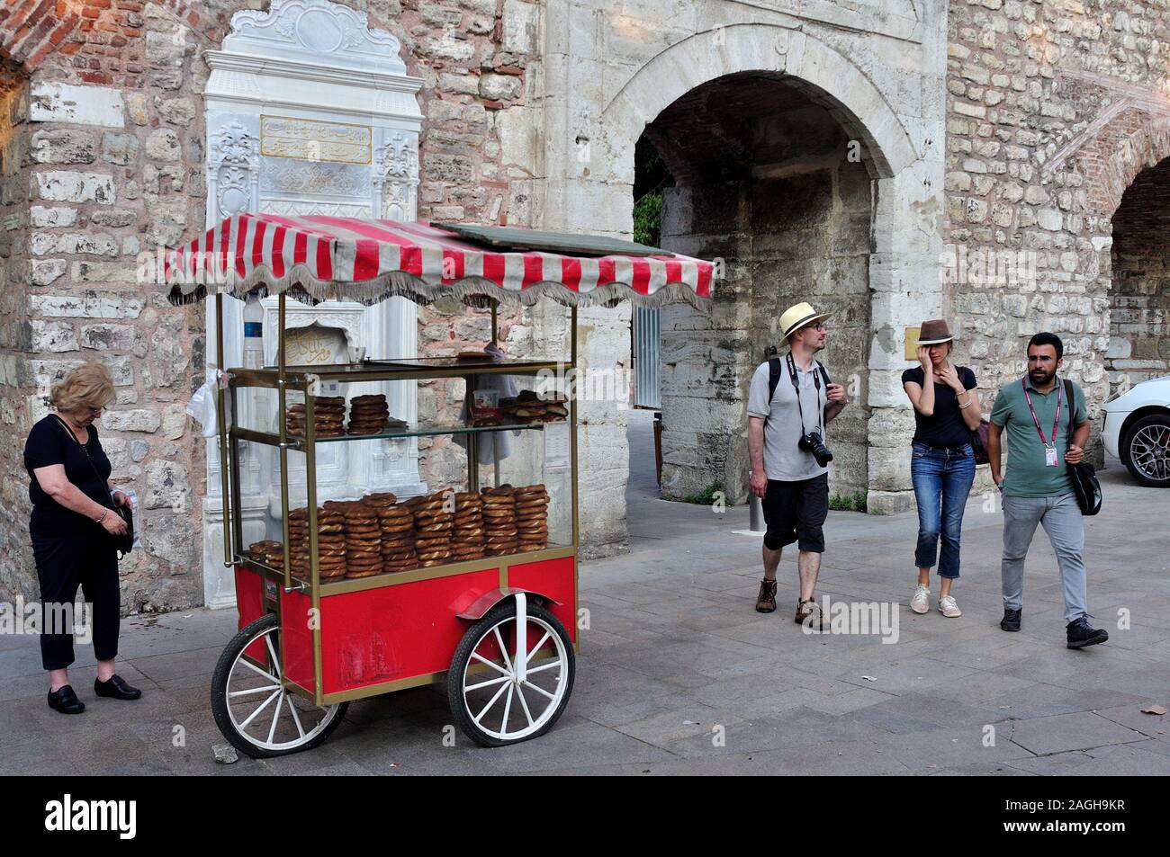 Center in ISTAMBUL - Bosphorus Strait - TURKEY Stock Photo - Alamy