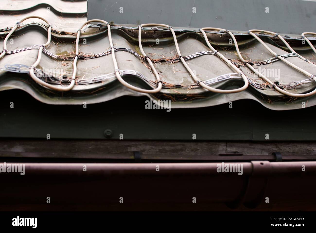 Icing roof hi-res stock photography and images - Alamy