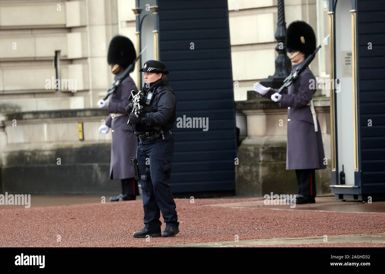 Pic shows: Royals arrive for lunch at Buckingham Palace today 18/12/19 ...