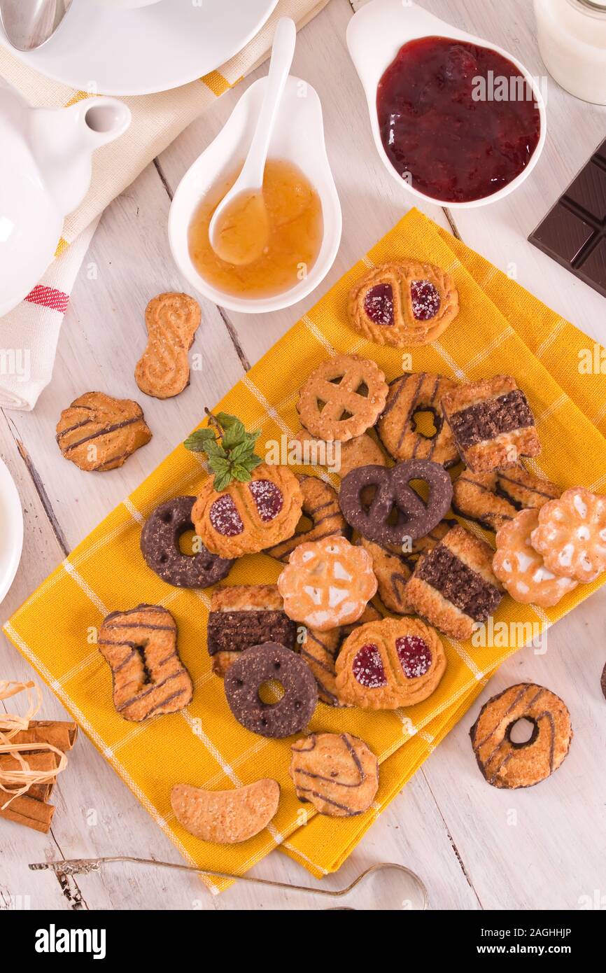 Shortcrust pastry biscuits Stock Photo - Alamy