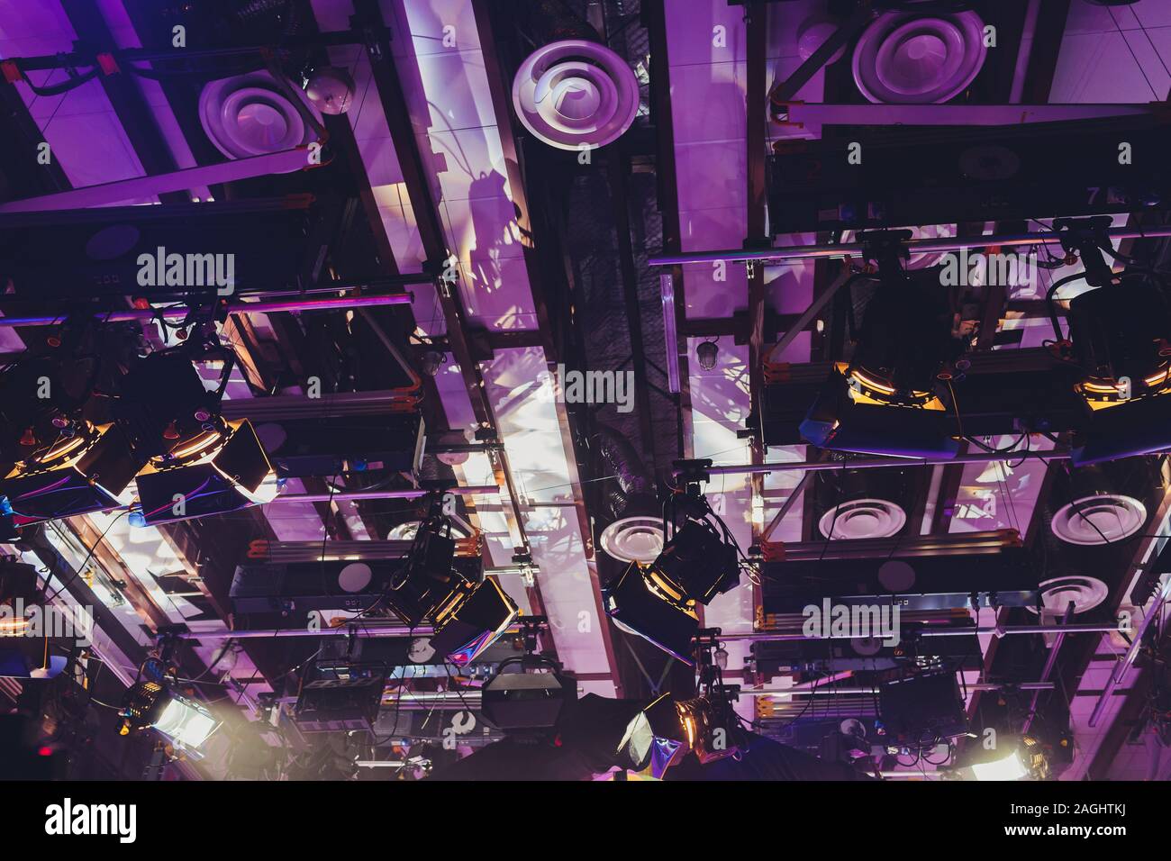 Spot light in television studio on ceiling Stock Photo - Alamy