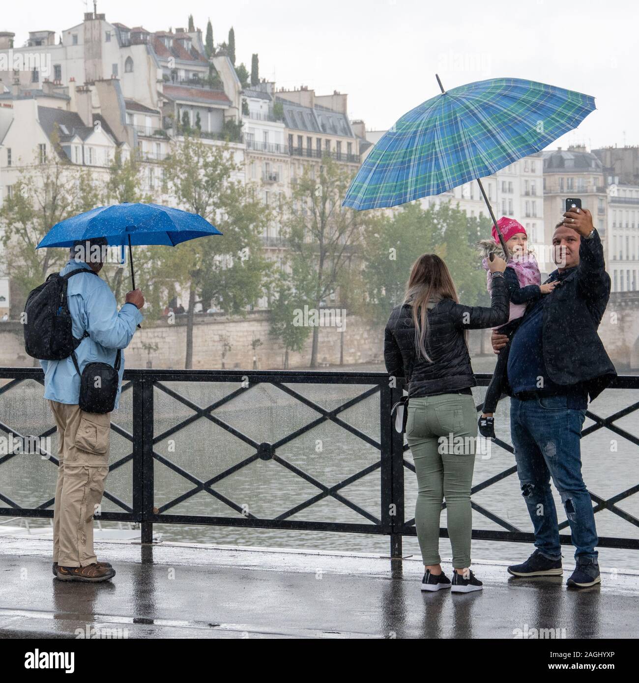 Street scene in Paris, France Stock Photo - Alamy