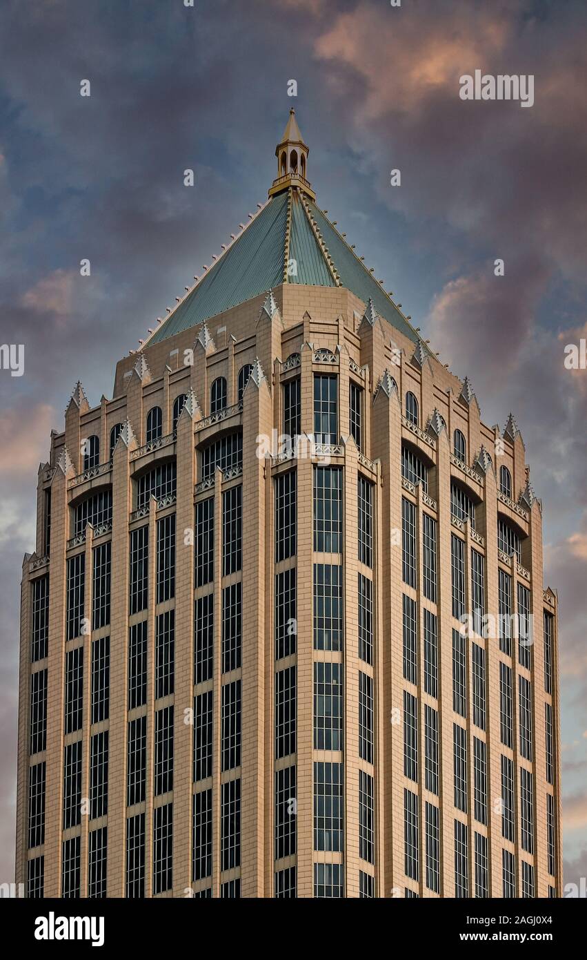 Downtown atlanta building hi-res stock photography and images - Alamy