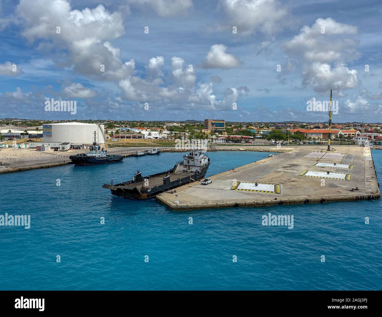 Aruba-11/2/19: The view from a cruise ship sailing into the port of ...