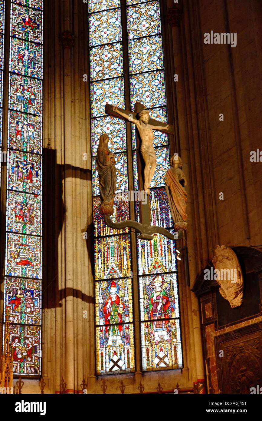 Cologne cathedral Christ on a crucifix, Christ, crucifixion, Jesus ...