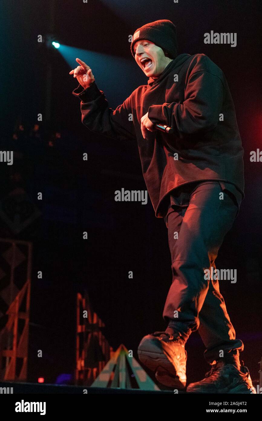 Nf rapper hi-res stock photography and images - Alamy