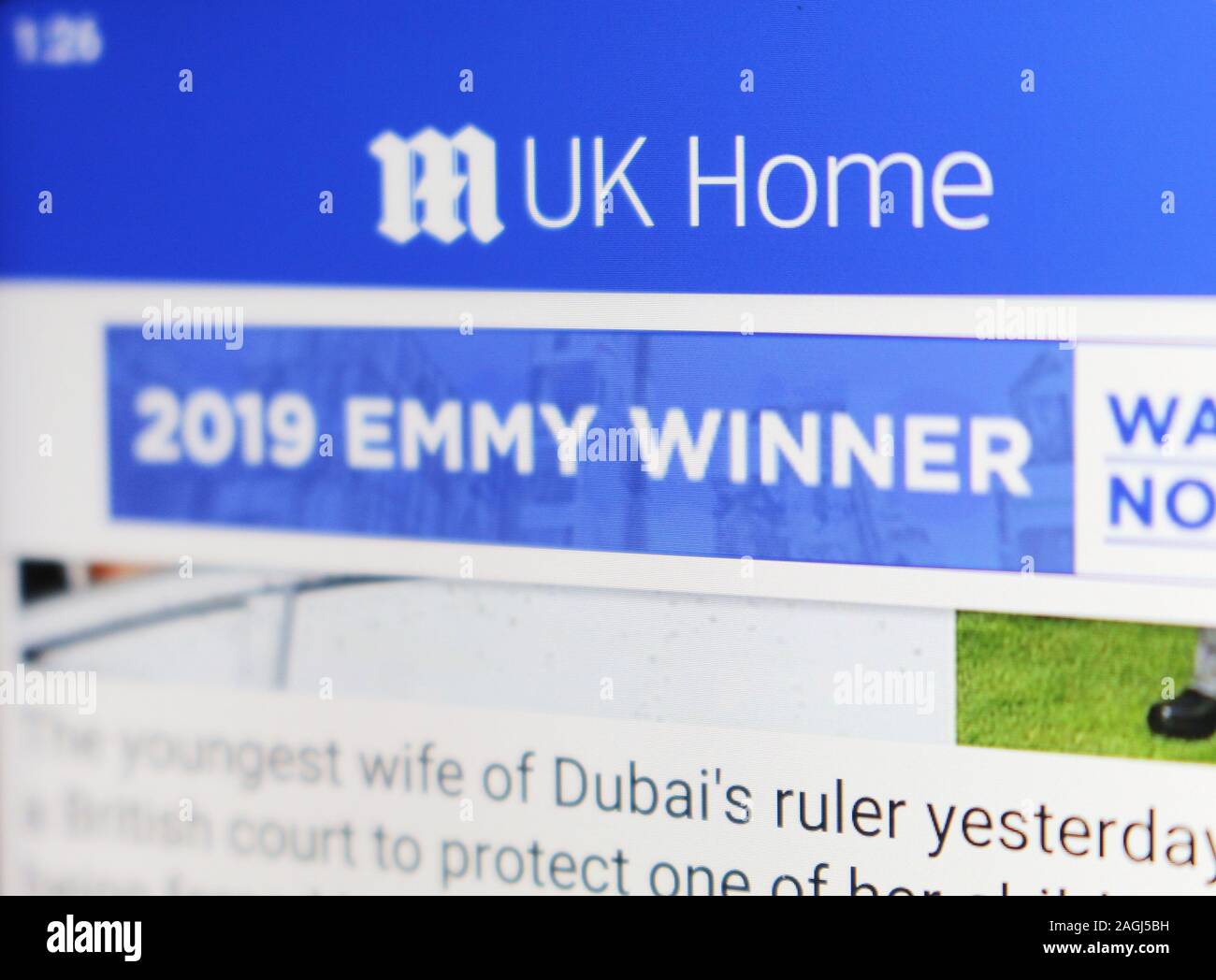 The daily mail online newspaper app hi-res stock photography and images ...