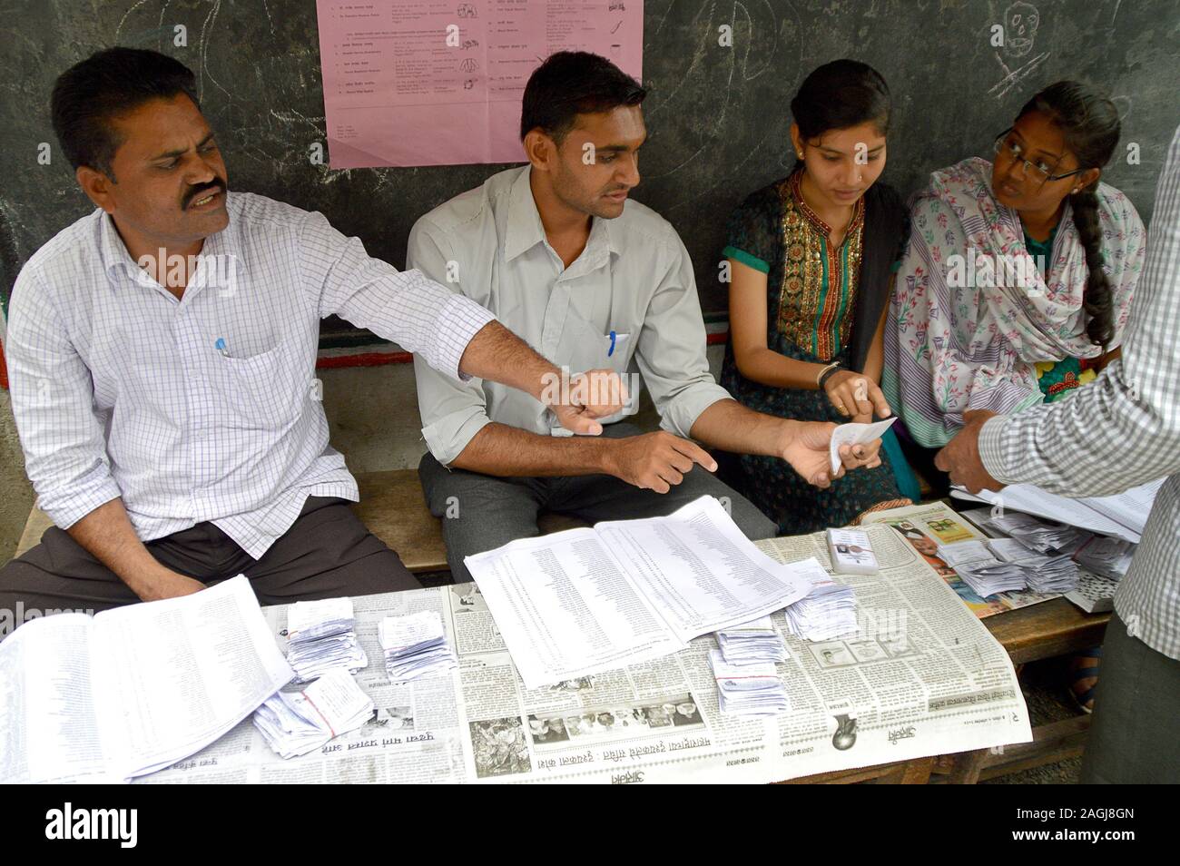 Indian voting queue id hi-res stock photography and images - Alamy