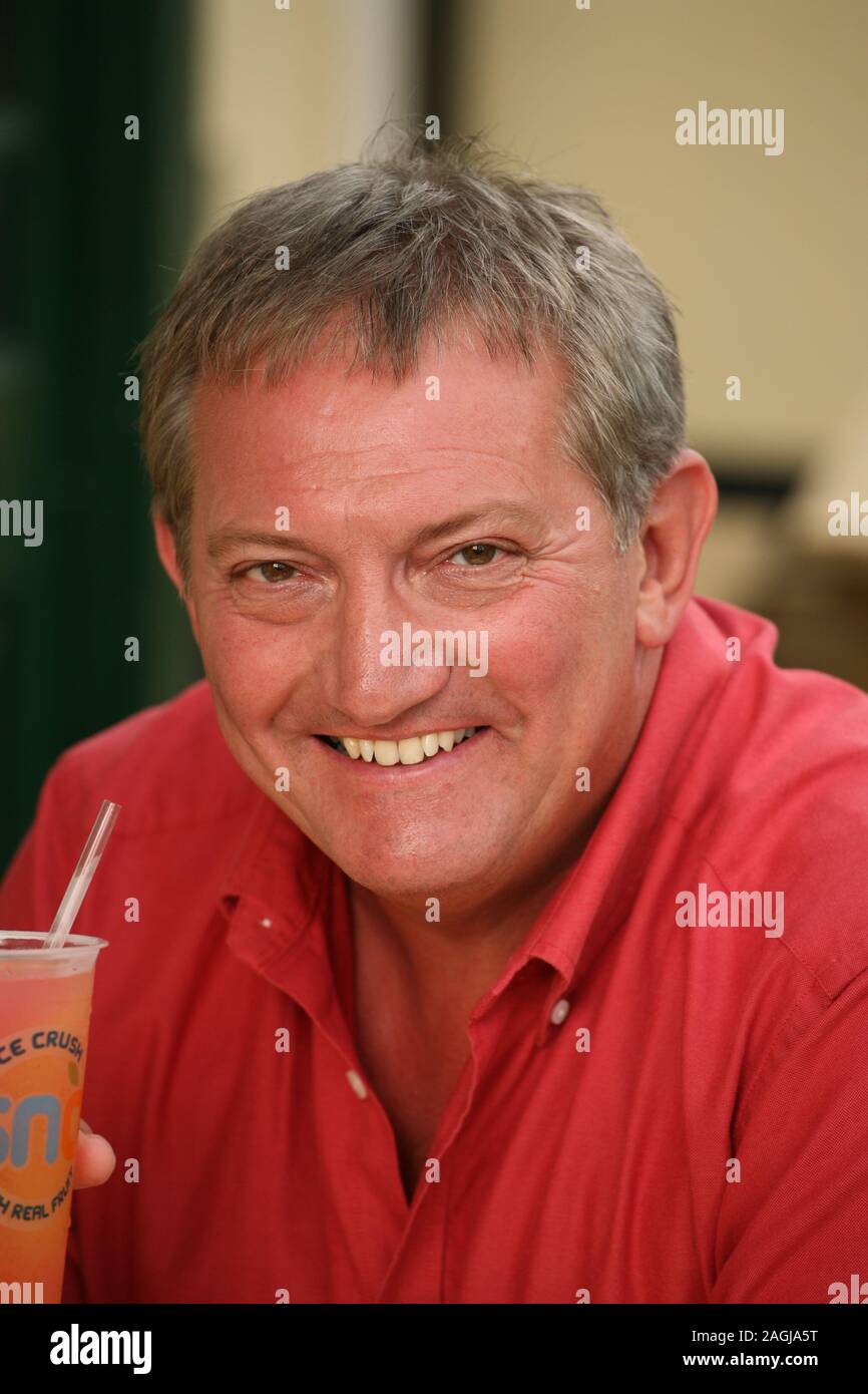 The sooty show hi-res stock photography and images - Alamy