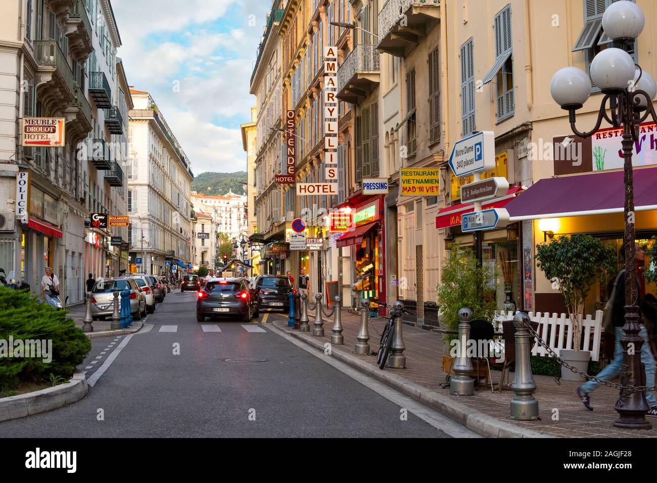 France police station hi-res stock photography and images - Alamy