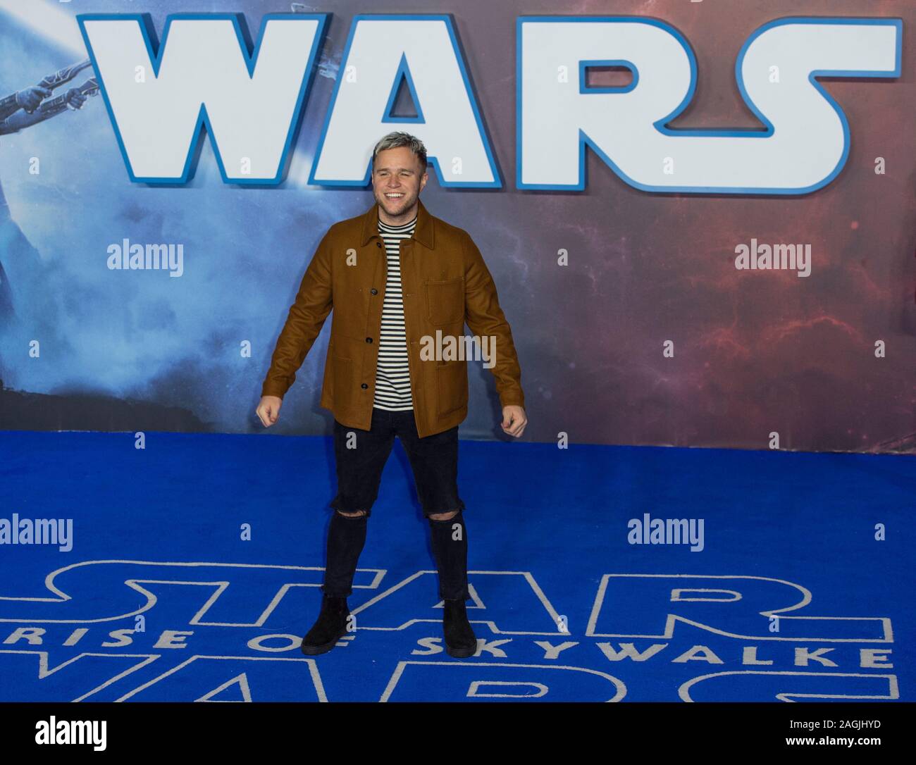 LONDON, ENGLAND - DECEMBER 18: Olly Murs attends the European Premiere ...