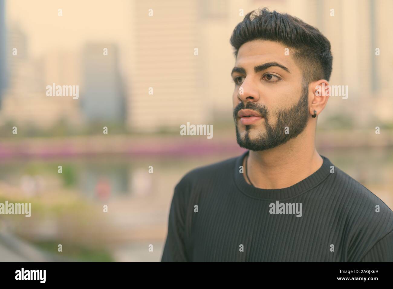 Man distance city view hi-res stock photography and images - Alamy