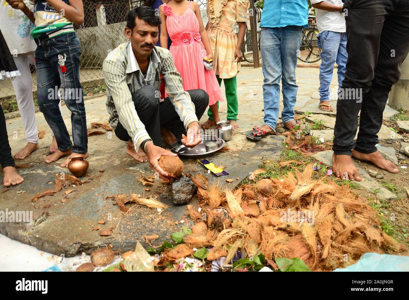 NAGPUR, MAHARASHTRA, INDIA - AUGUST 01 : People worship of Snake God in ...