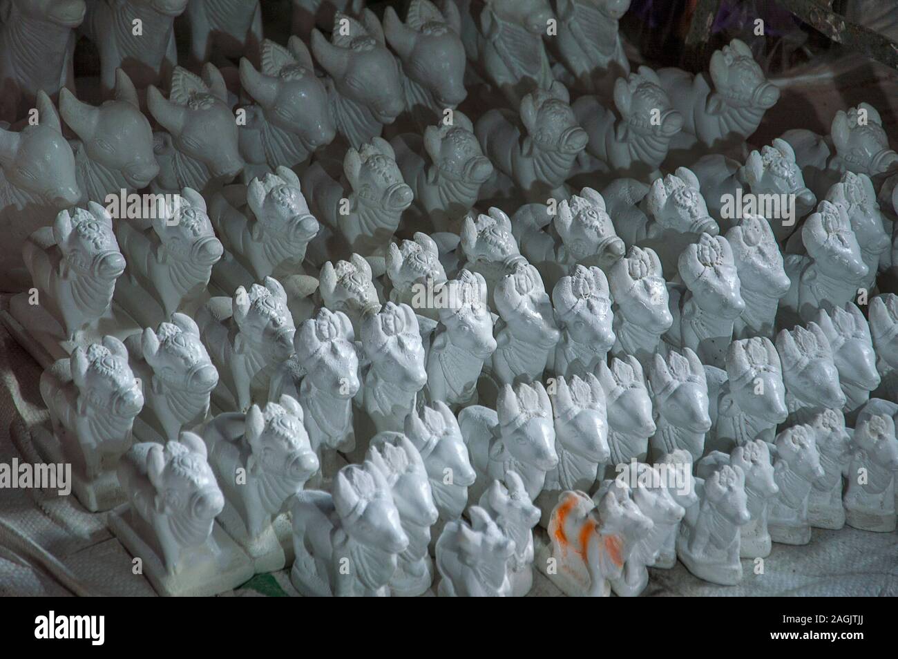 statue of Bull at an artist's workshop for Bail (Bull) Pola Festival ...