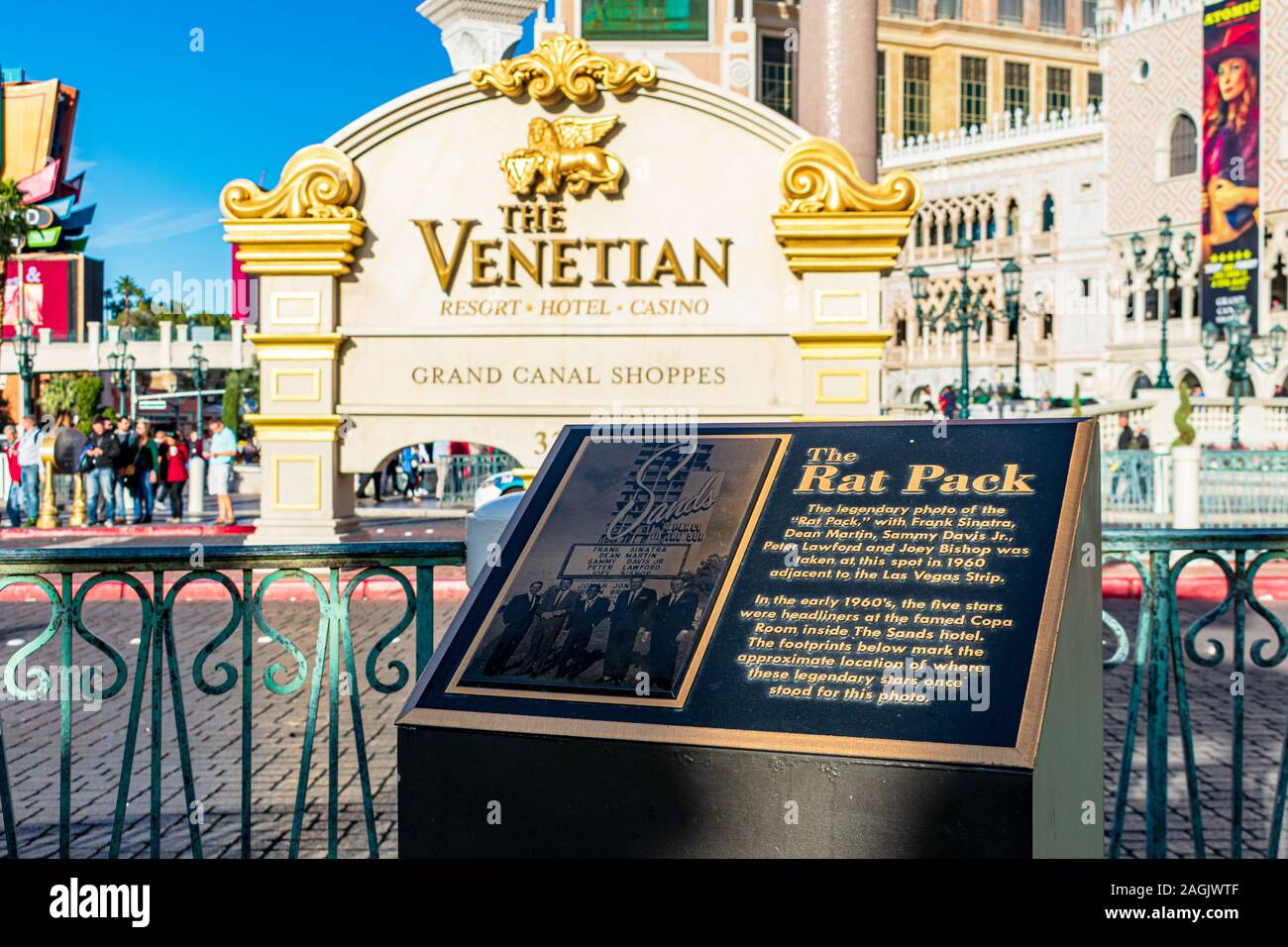 Rat pack hi-res stock photography and images - Alamy