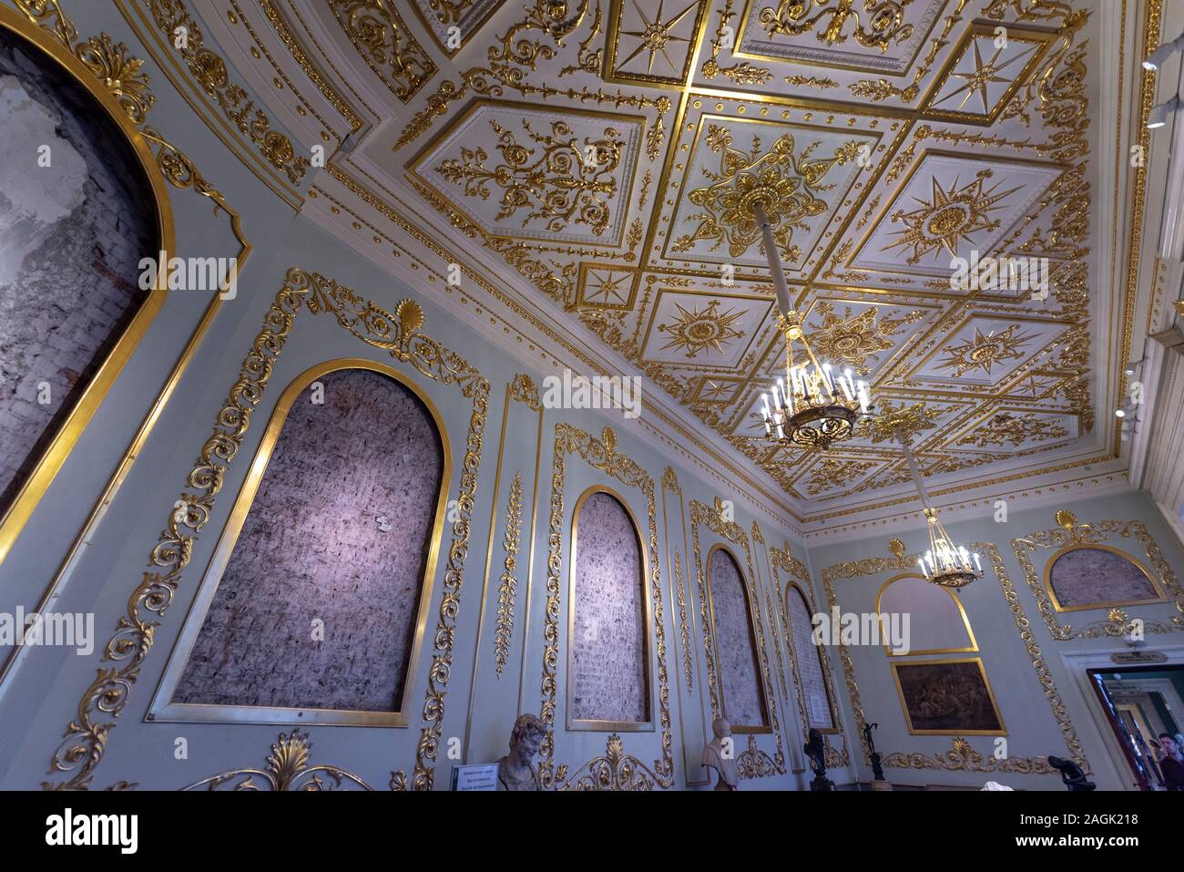 Inside interior of the Hermitage russian state museum. Amazing room ...