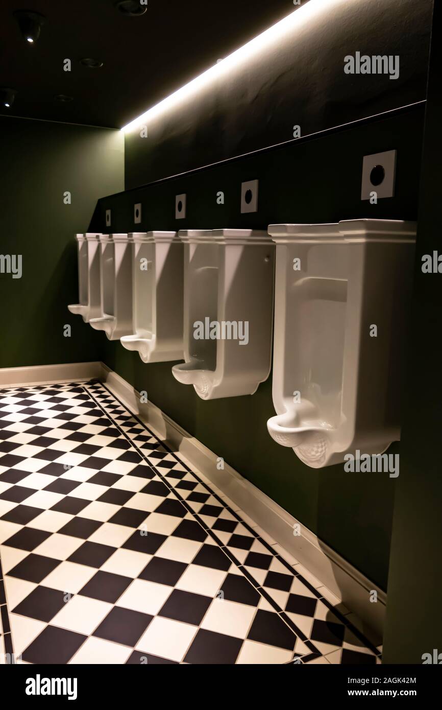 Male bathroom hi-res stock photography and images - Alamy