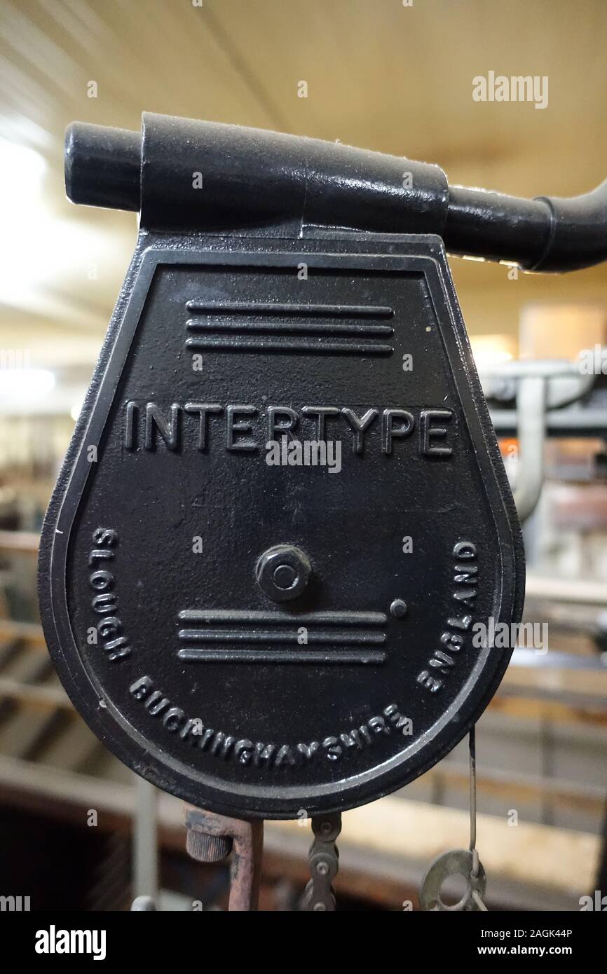 Intertype machine hi-res stock photography and images - Alamy