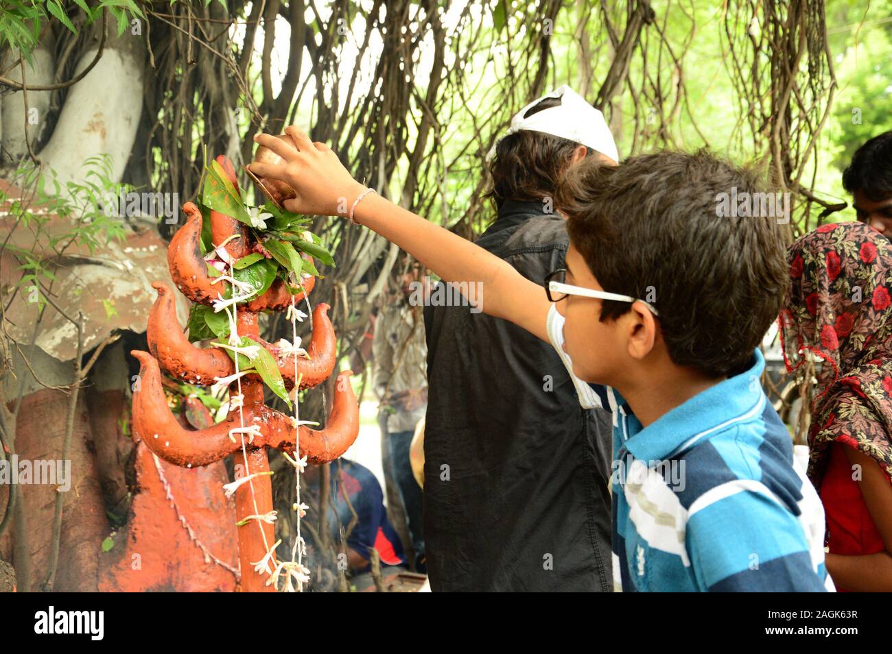 NAGPUR, MAHARASHTRA, INDIA - AUGUST 01 : People worship of Snake God in ...