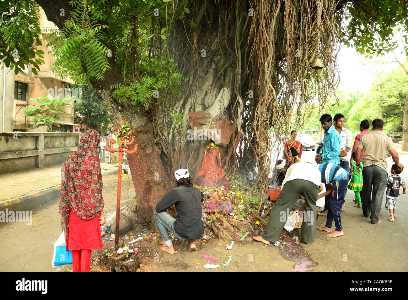 NAGPUR, MAHARASHTRA, INDIA - AUGUST 01 : People worship of Snake God in ...