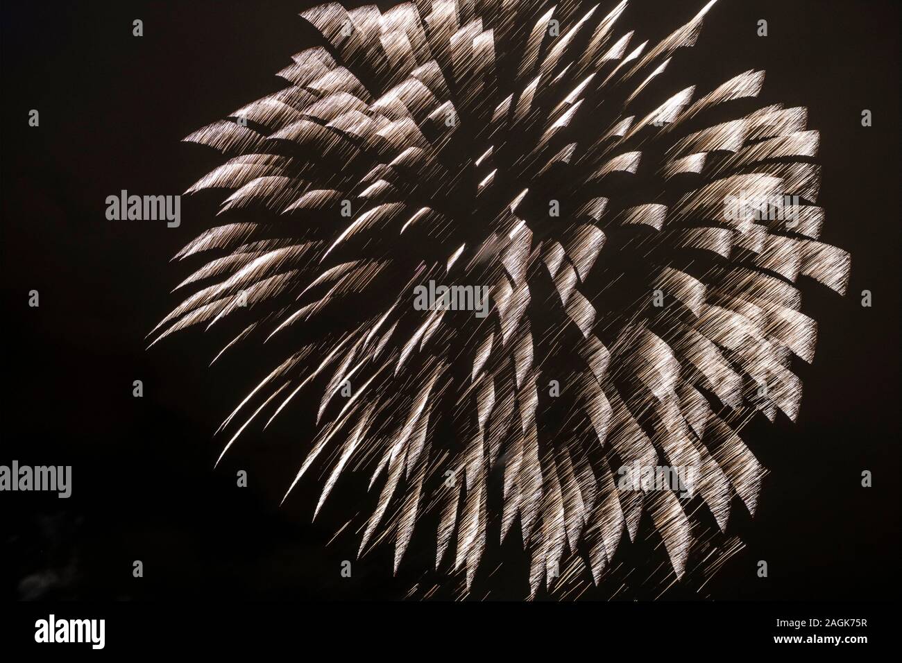 Beautiful fireworks hi-res stock photography and images - Alamy