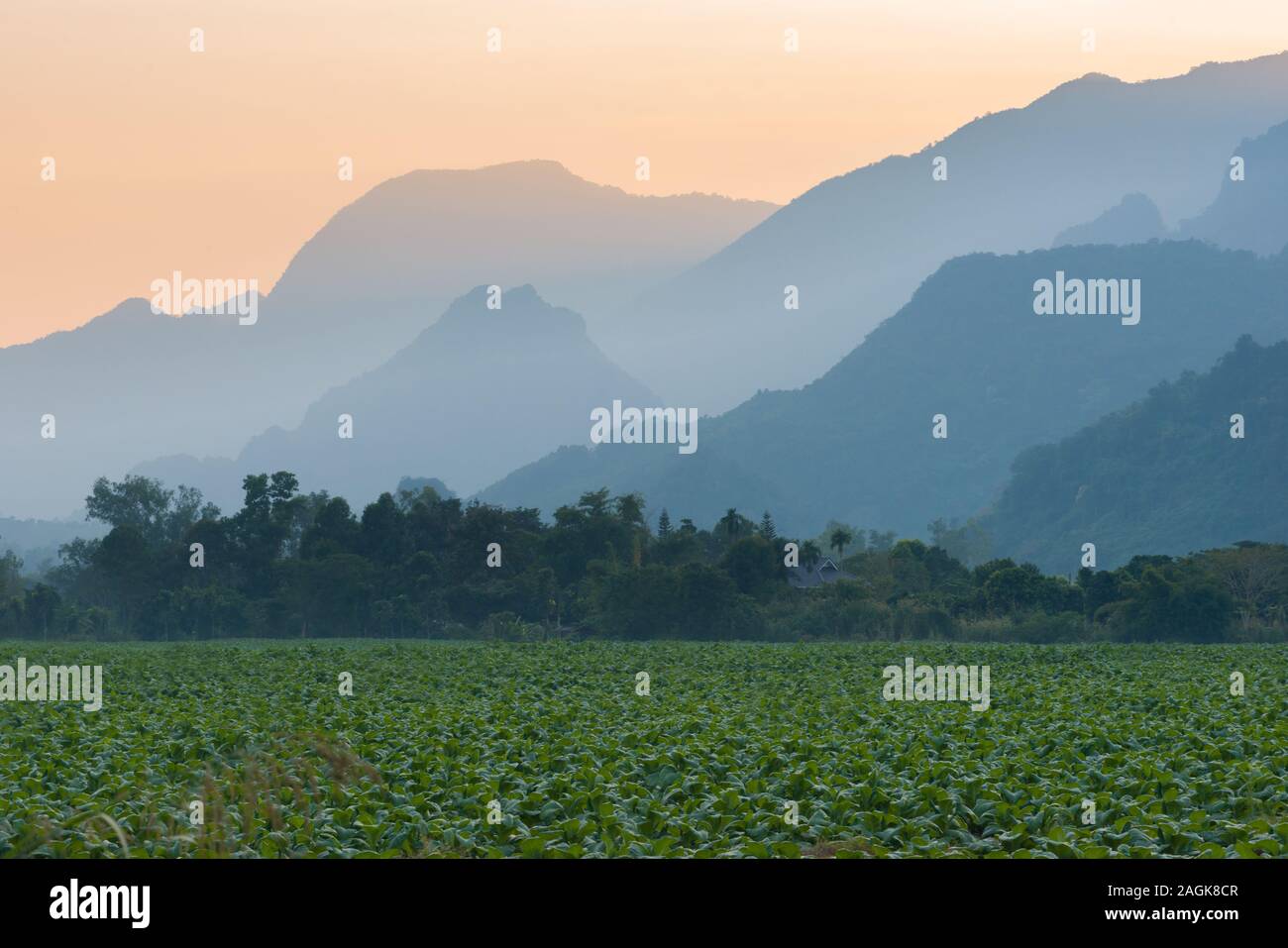 Nang non mountain range hi-res stock photography and images - Alamy