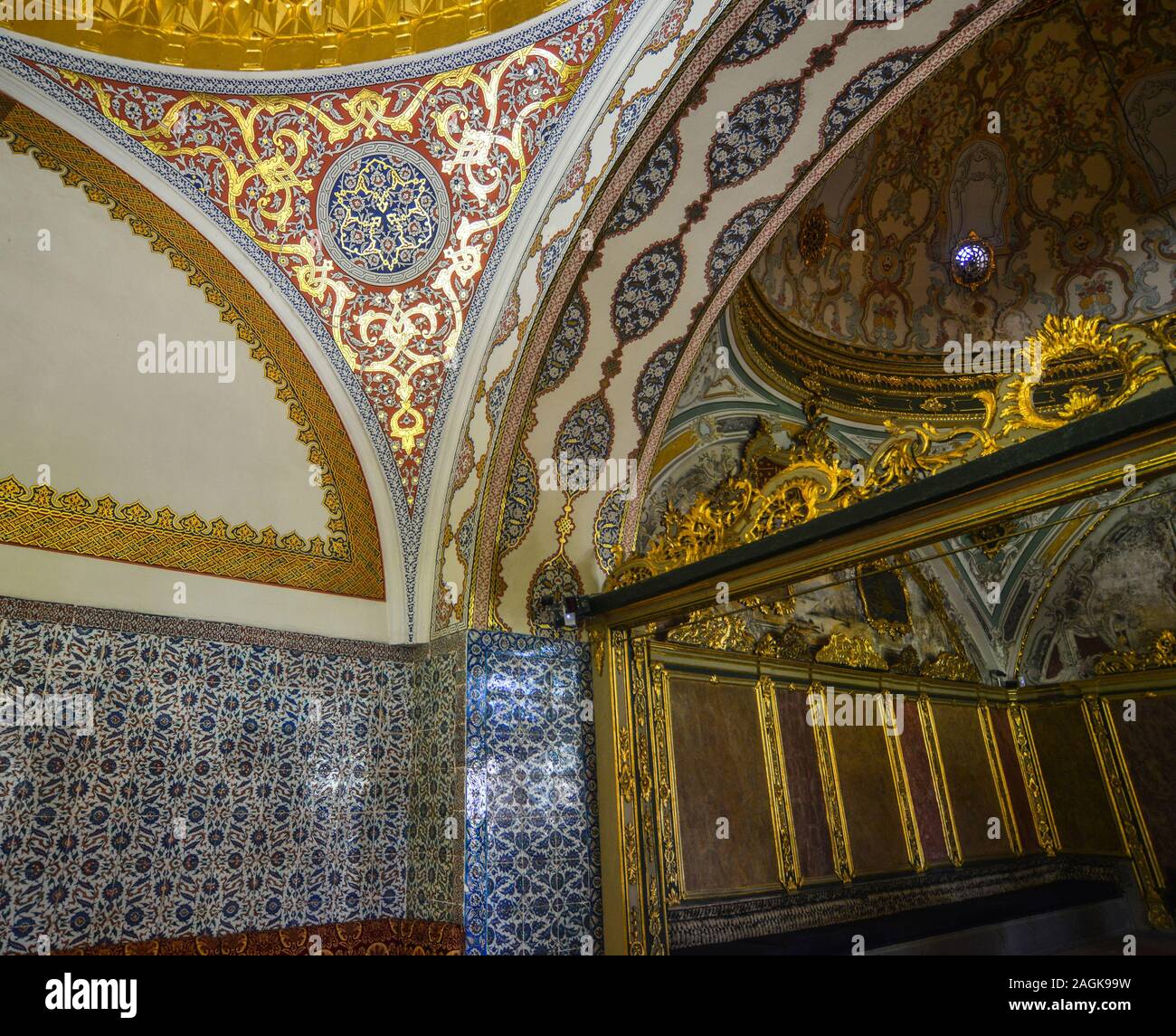 Topkapi palace museum painting hi-res stock photography and images - Alamy