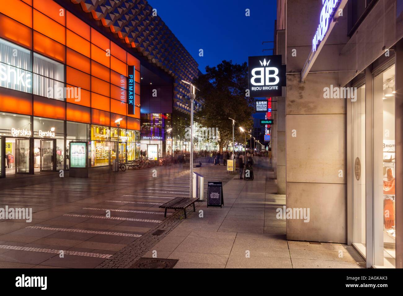 Prager strasse pedestrian area hi-res stock photography and images - Alamy