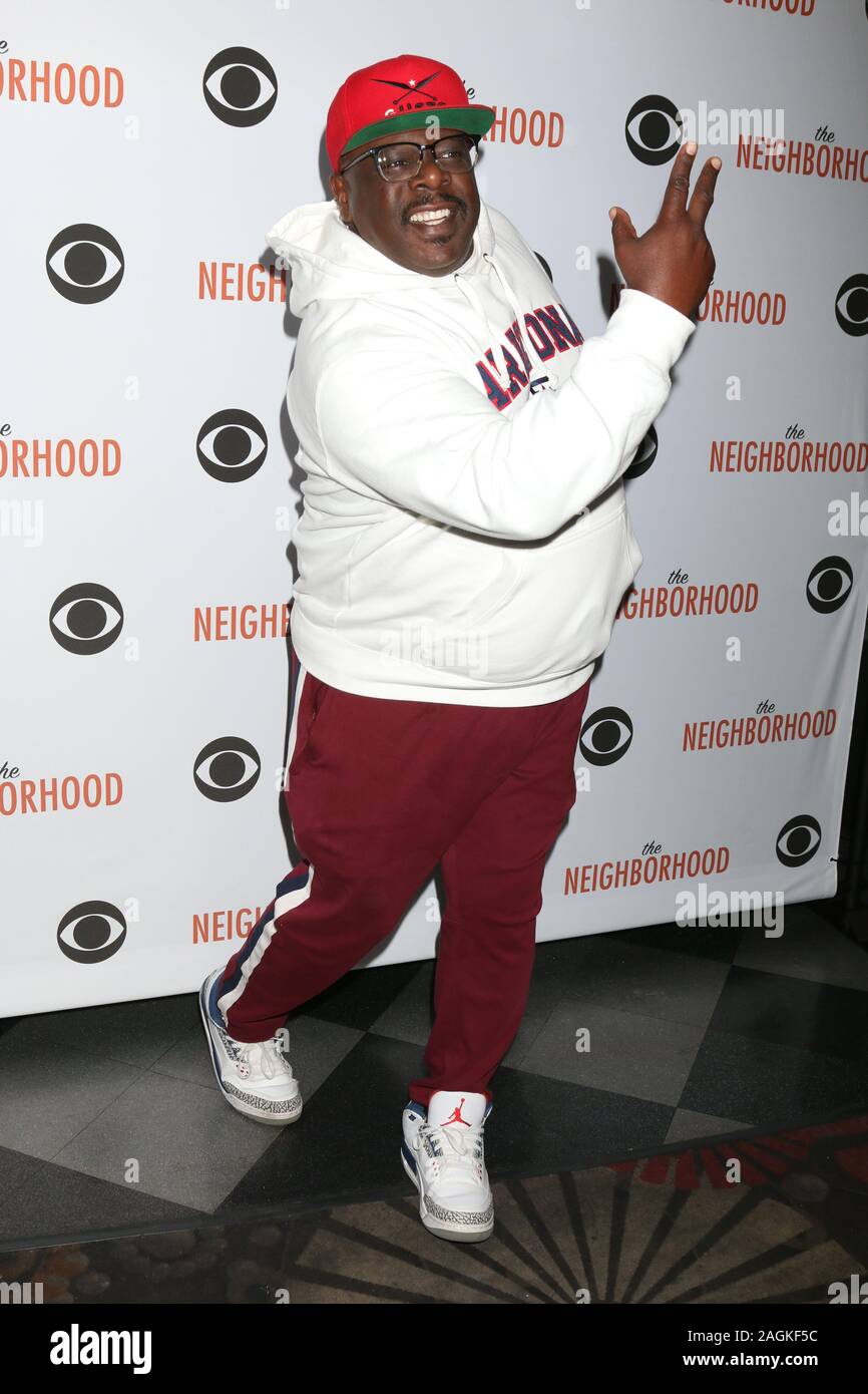 "The Neighbohood" Celebrates the "Welcome to Bowling" Episode at Pinz ...