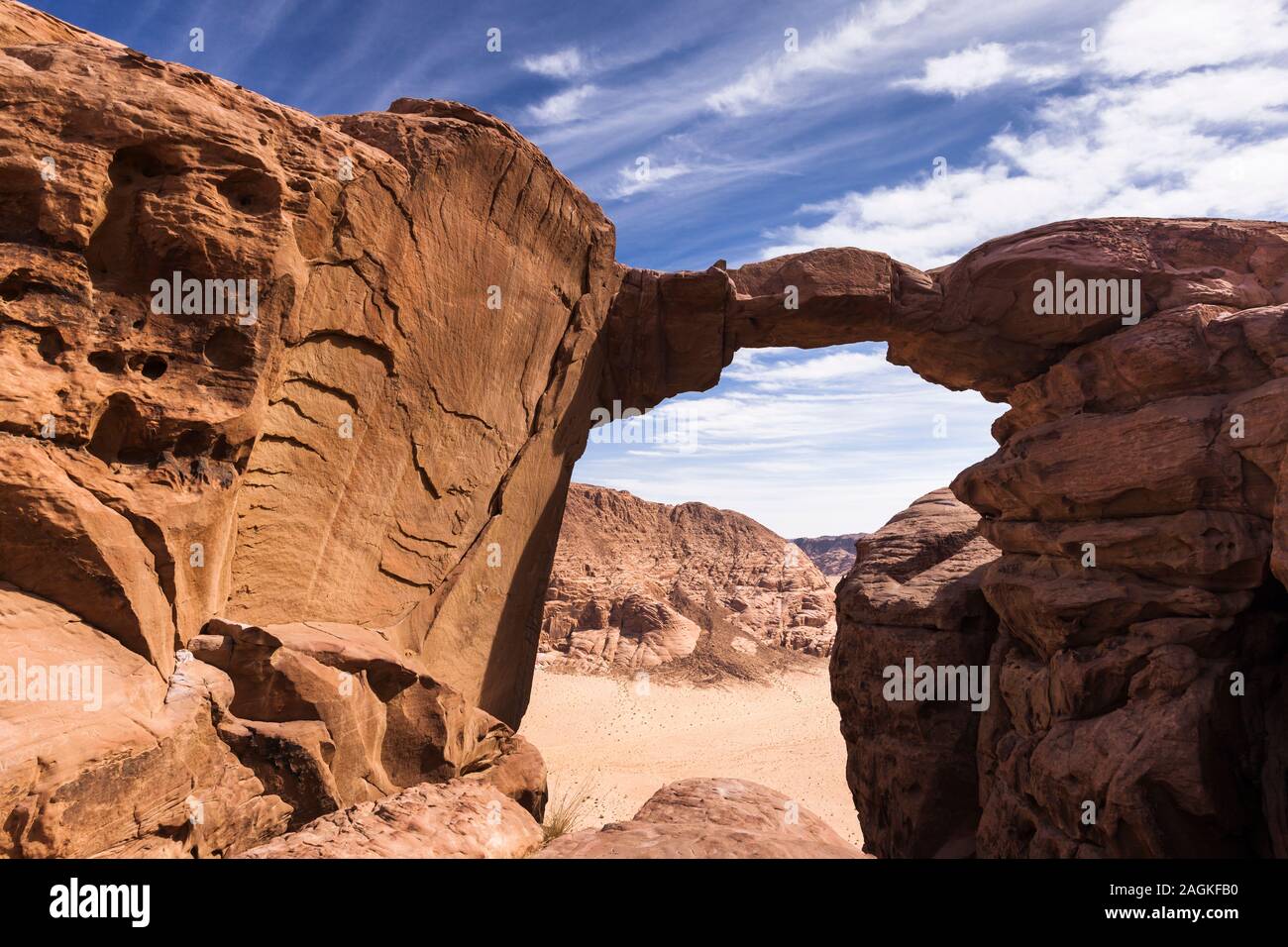 Wadi Rum, Jabal Burdah bridge, natural stone bridge by erosion, stone ...
