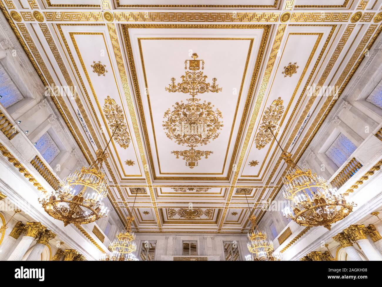 Inside interior of the Hermitage russian state museum. Amazing room ...