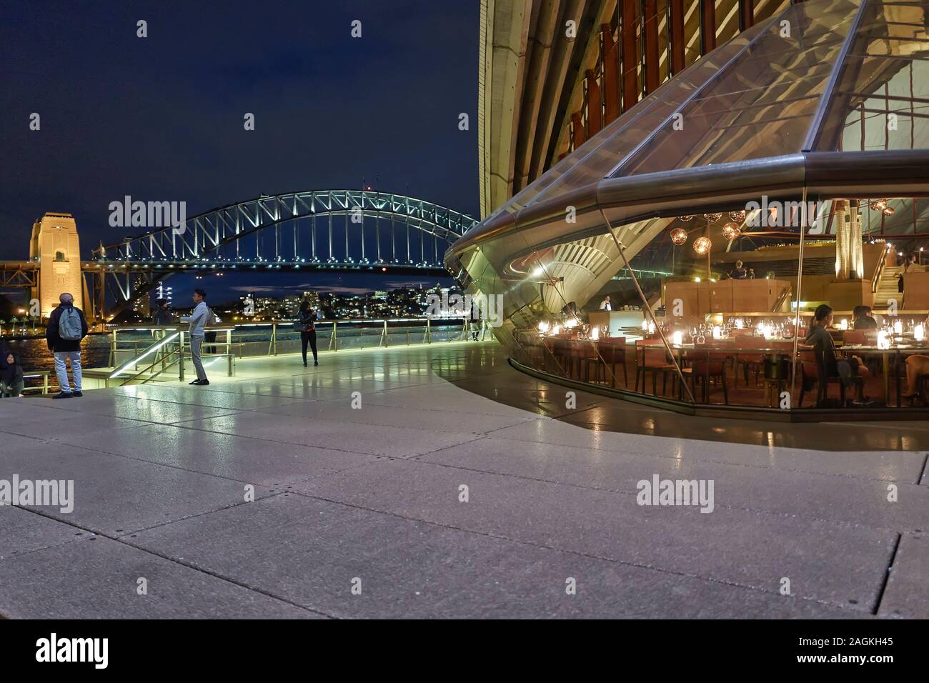 Bennelong restaurant and bar hi-res stock photography and images - Alamy