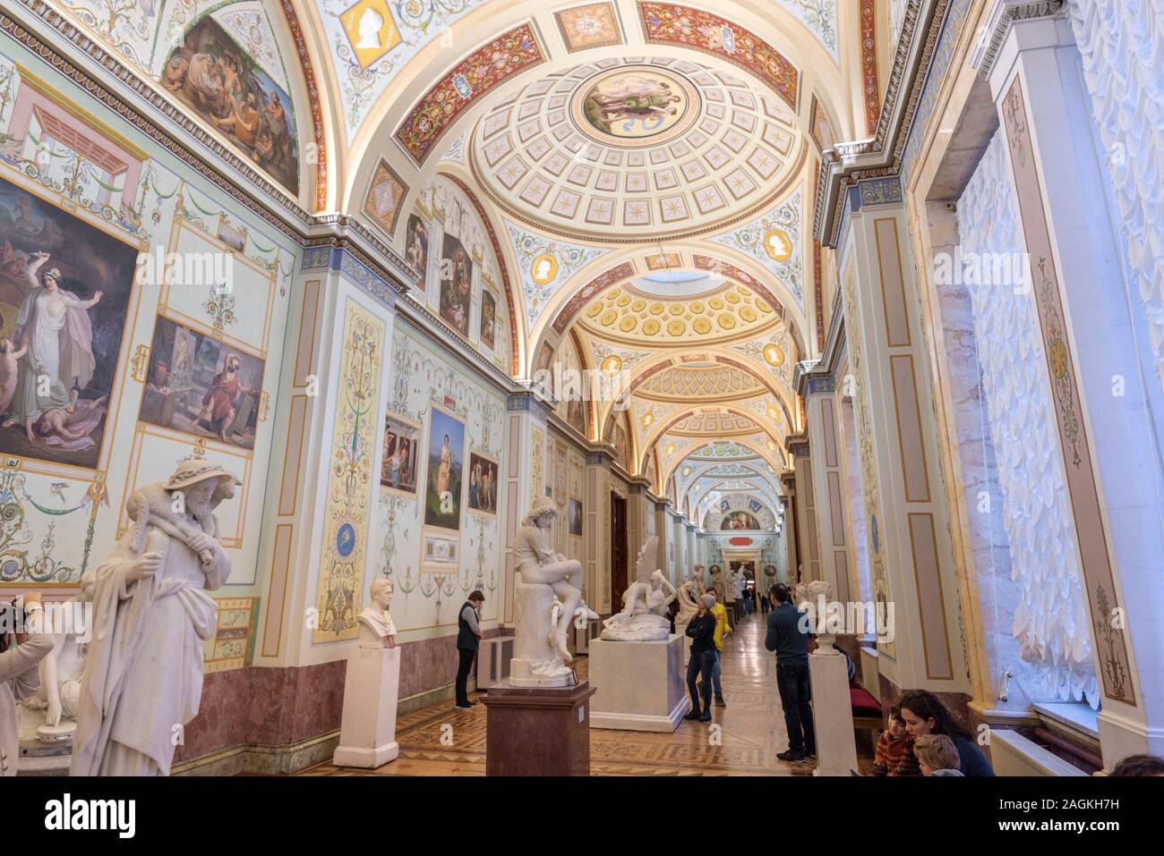 Inside interior of the Hermitage russian state museum. Amazing room ...