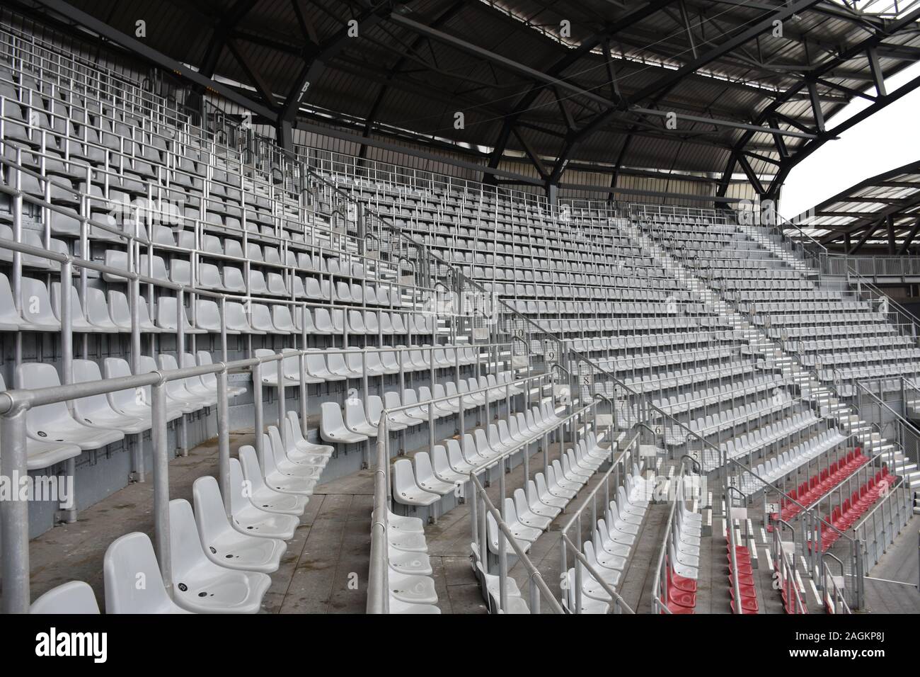 Stadion, Fußballstadion, Stühle, Stuhl, Sessel, Klappsessel, Kunststoff ...