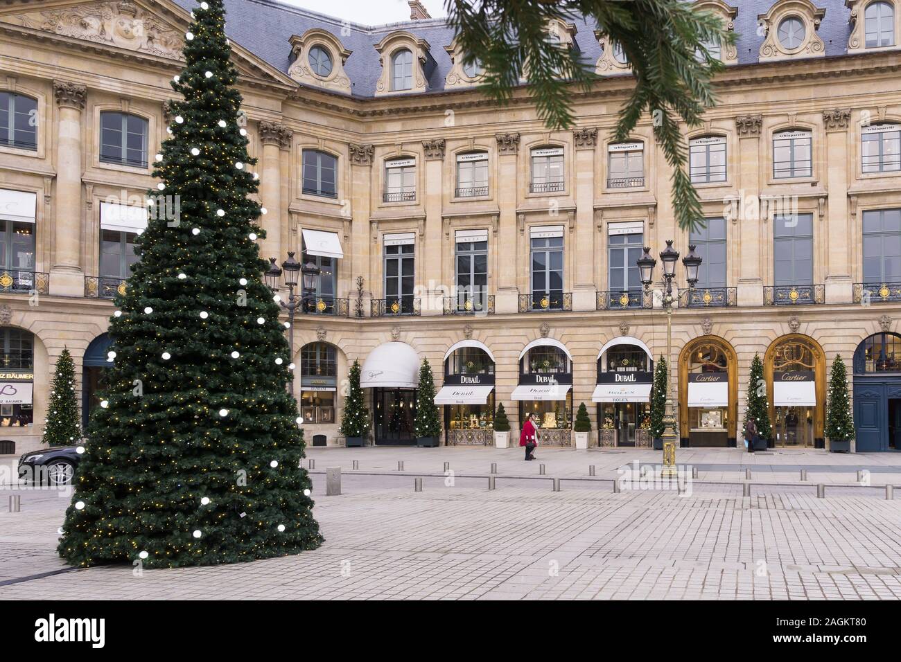 Paris Christmas - Christmas tree in a decorated Place Vendome in the ...