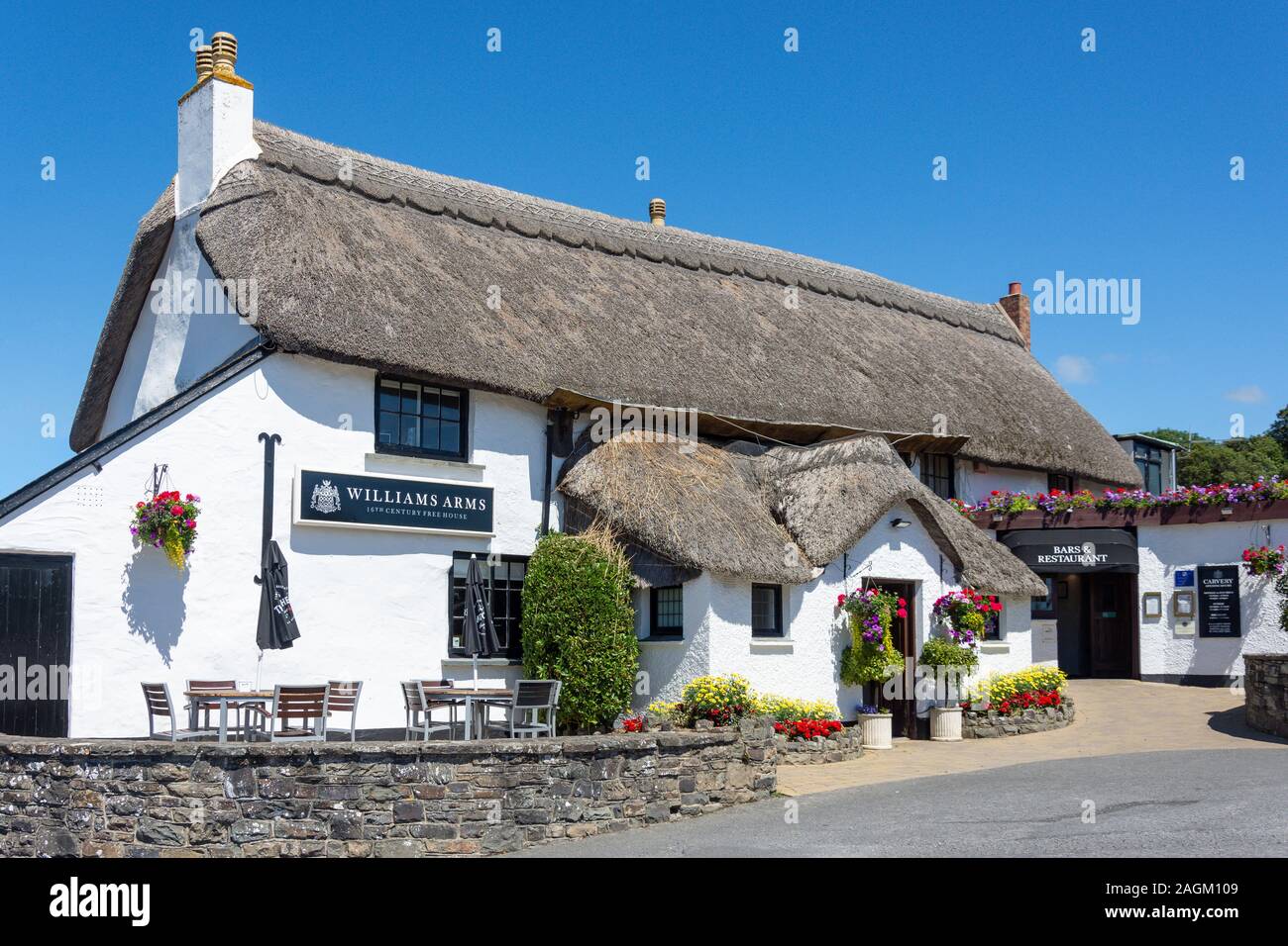 16th century thatched williams arms pub wrafton road braunton vi hi-res ...