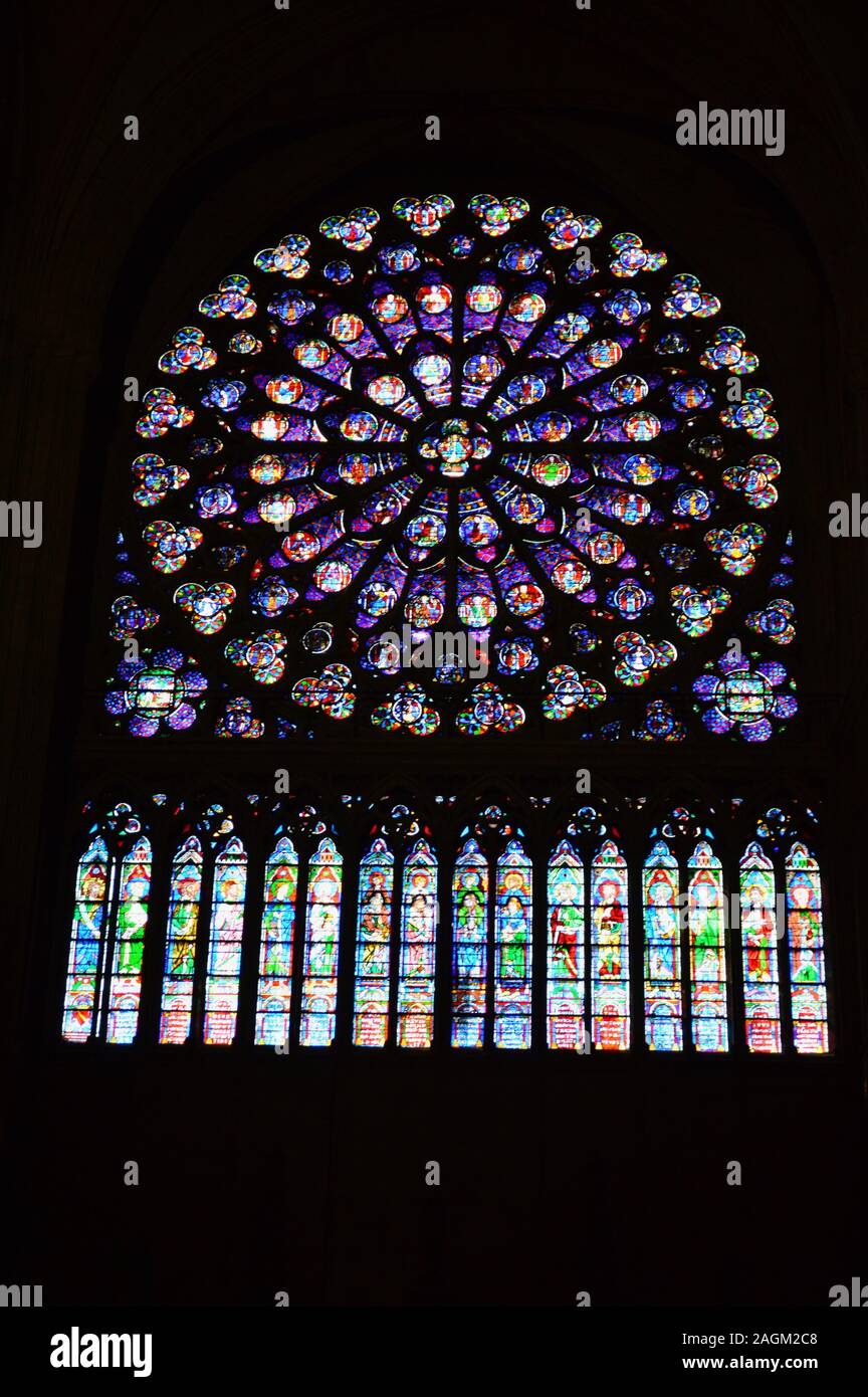 Rose stained glass windows hi-res stock photography and images - Alamy