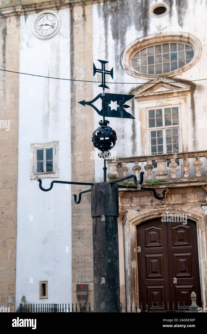 The inquisition stake (Auto-da-fe) in front od the St. Bartolomeu ...