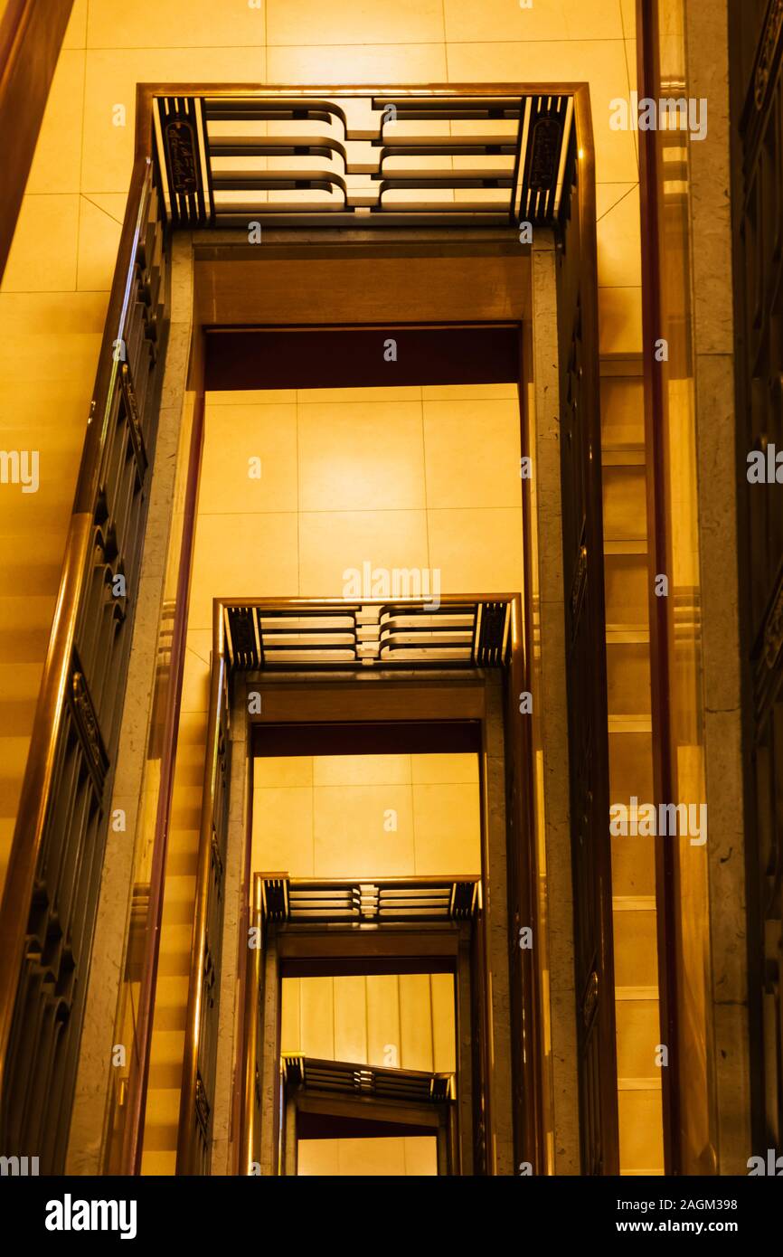 Staircase stairs stairwell harrods hi-res stock photography and images ...